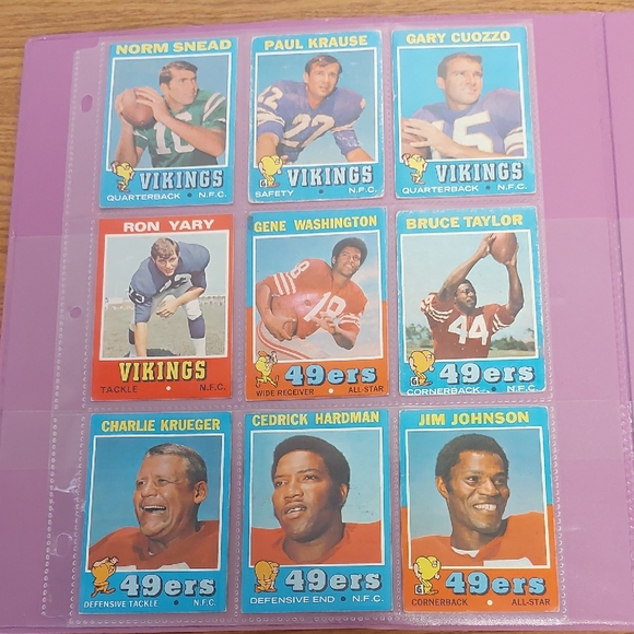 Topps | Toys | 971 Vintage Topps Nfl Trading Cards 19 Card Set | Poshmark